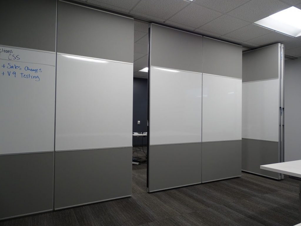 842 panel system with 4×4 writable magentic surface – Extreme ...